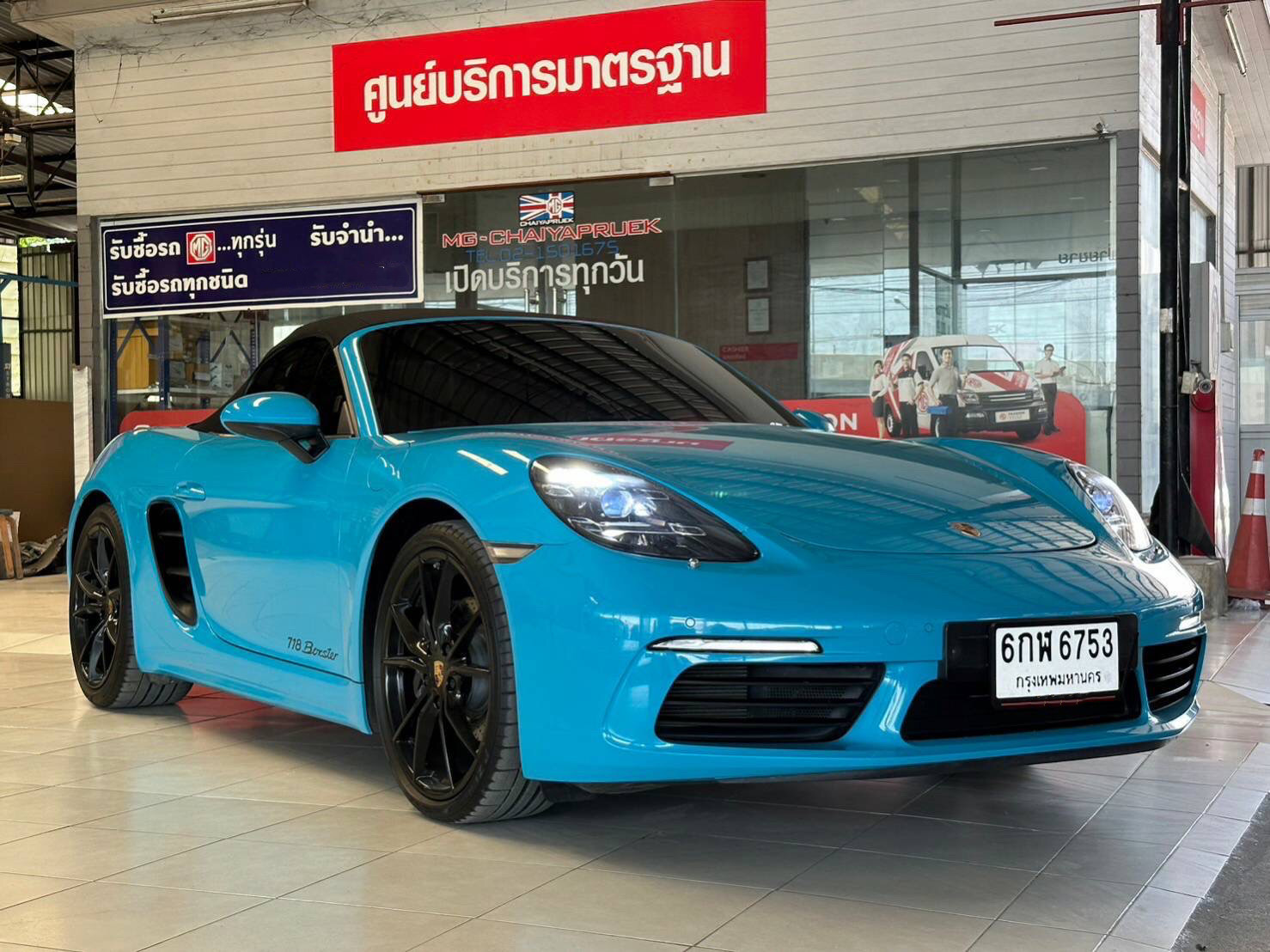 Porsche 718 Boxster สี Miami Blue ปี2017 - Easyrichgroup : Inspired by ...